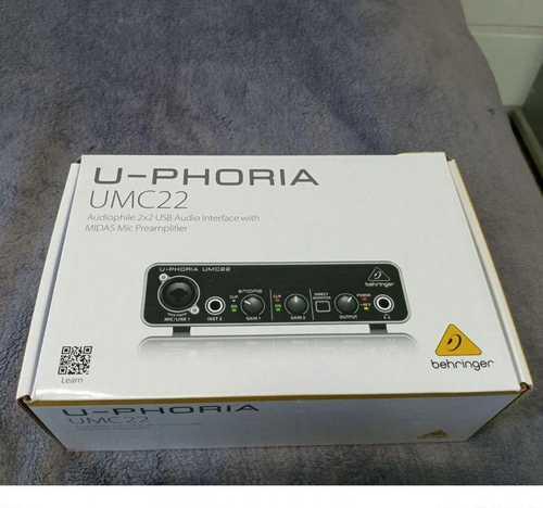 Звуковая карта behringer umc22