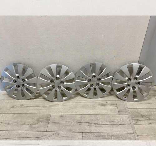 Колпаки Kia R16 б/у