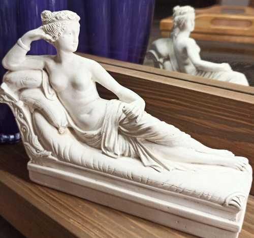 Статуэтка Венера Победительница. Antonio Canova