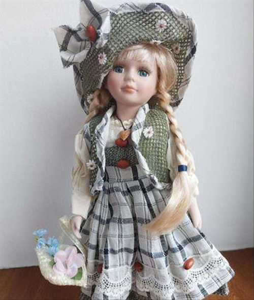 Кукла фарфоровая porcelain doll