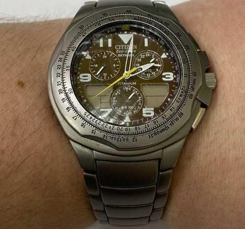 Наручные часы citizen shyhawk eco-drive