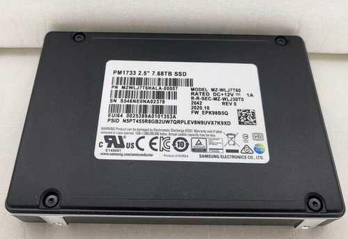 SSD Samsung PM1733 7.68 Тб mzwlj7T6hala-00007