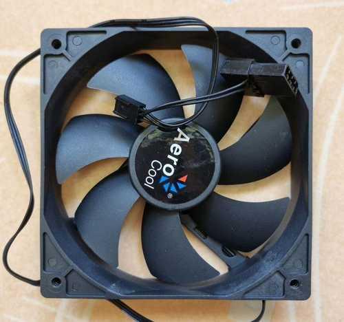 Новый корпусной вентилятор AeroCool AV12025