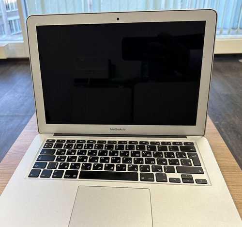 Apple Macbook Air 13 (2017)