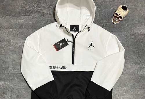 Ветровка Nike Jordan