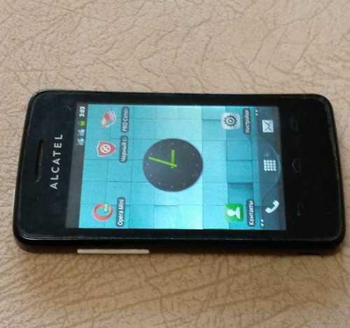 Alcatel One Touch Pixi 4007D, 512 МБ