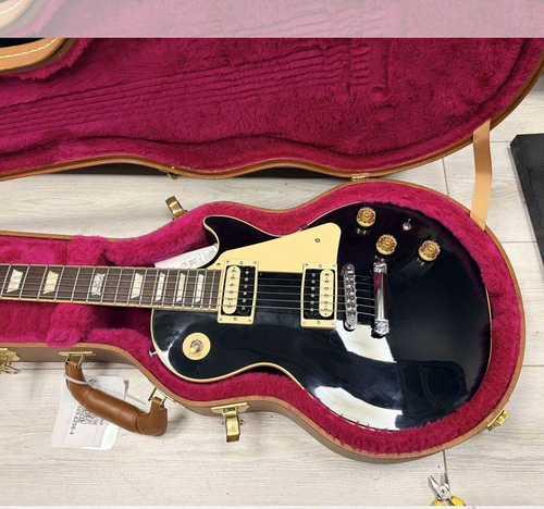 Электрогитара gibson les paul classic