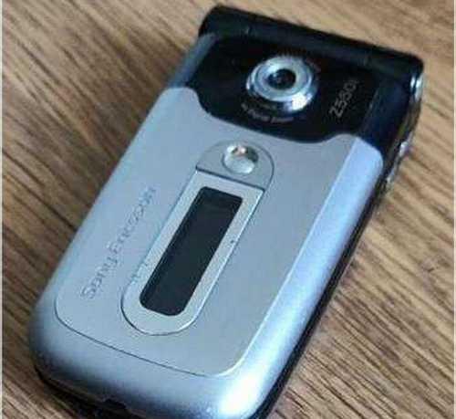 Sony Ericsson z550i сотовый