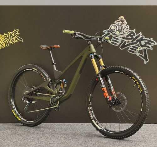 Carbon Enduro We Are One Arrival 2024г