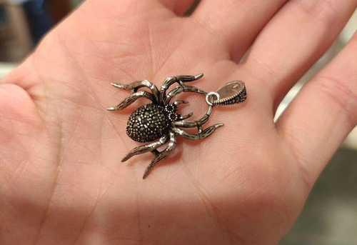 Кулон серебряный паук