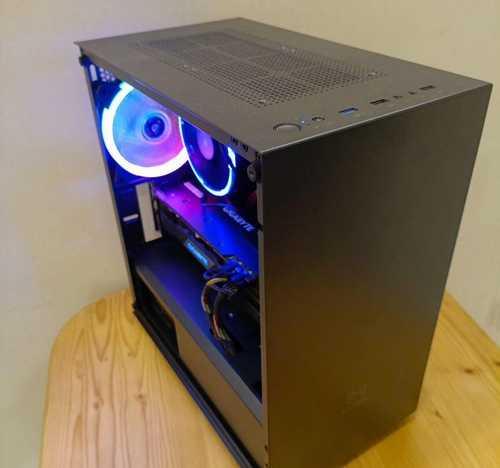 Игровой компьютер i7/rx5700xt