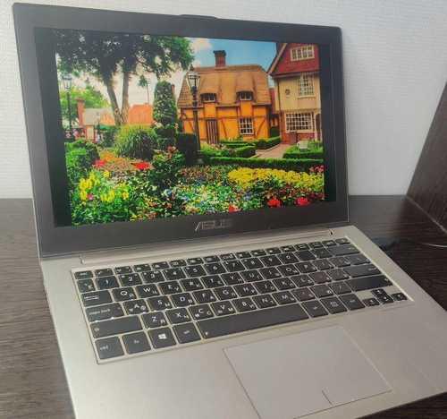 Asus Zenbook i7 10gb SSD 250GB UX32VD