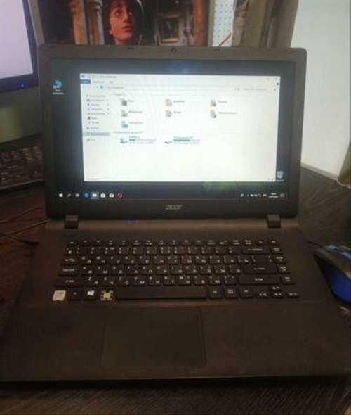 Ноутбук Acer es1-520