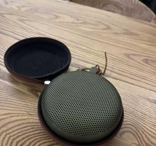 Колонка Bang & Olufsen Beoplay A1