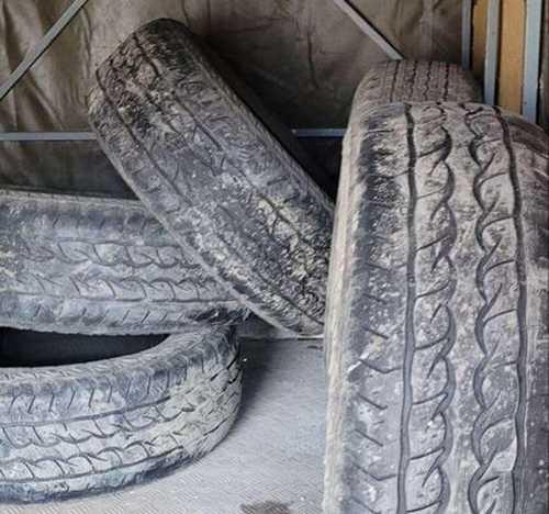 Kumho Road Venture ST KL11 265/65 R17