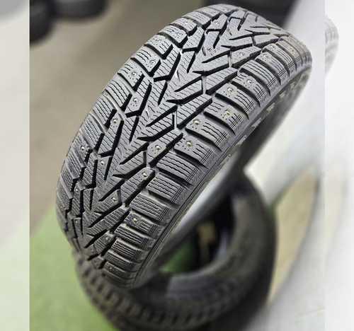 Nokian Tyres Hakkapeliitta 7 215/60 R17