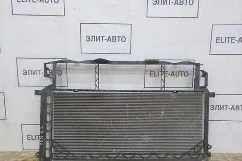 Радиатор кондиционера в рамке Porsche Panamera