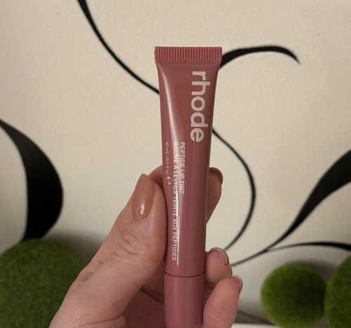 Тинт для губ Rhode Peptide Lip Tint