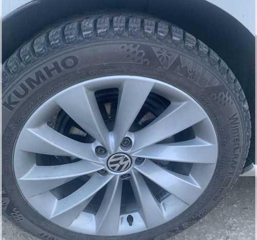 Kumho WinterCraft Ice Wi32 235/50 R18