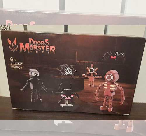 Lego "Doors Monster"