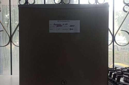 Холодильник кубик Бирюса М50