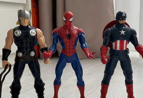 Фигурки человека паука, Тора и Капитана Америки