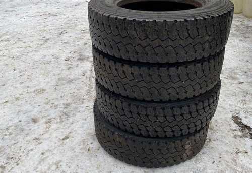 Triangle TR689A 215/75 135