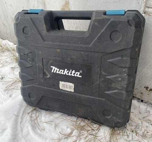 Гайковерт аккумуляторный makita 26V