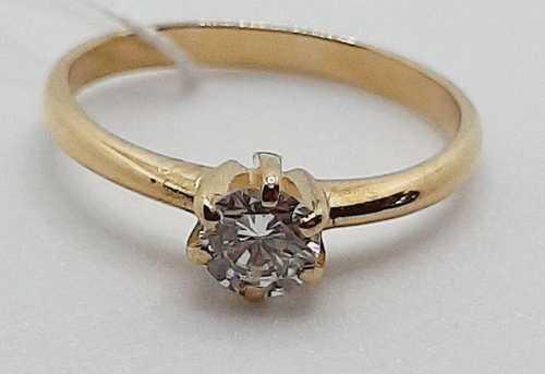 Золототое кольцо с фианитом р-р 18 (17700)