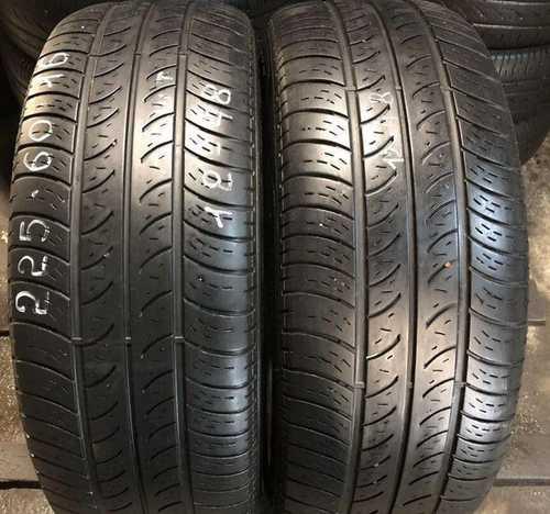 Cooper CS4 Touring 225/60 R16