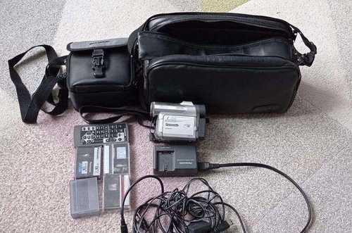 Видеокамера Panasonic NV-GS30 с сумкой