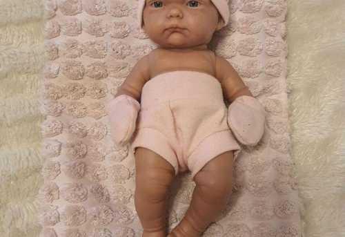 Виниловая кукла пупс от бренда Мунекас