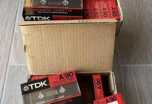 Аудиокассеты TDK A90 и A60
