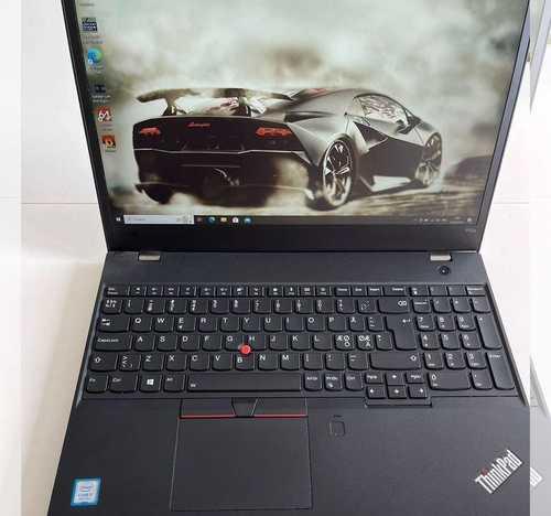 Lenovo thinkpad p52s i7