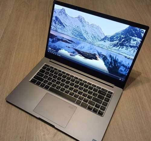 Xiaomi Mi Notebook Pro 15.6, i7-8550U, MX150, 16Gb