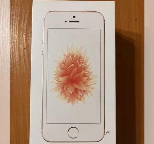 Коробка от iPhone SE 64 Gb
