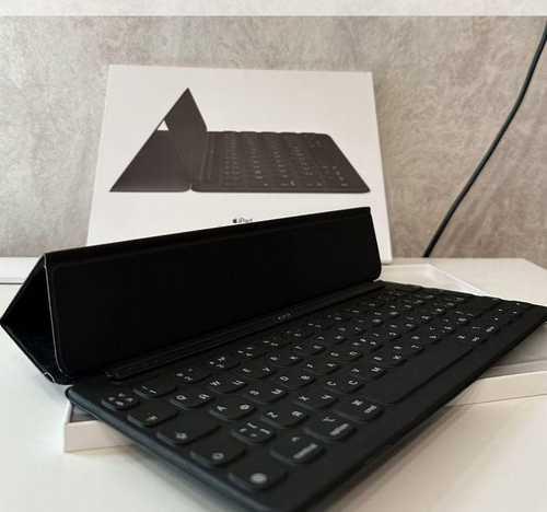 Клавиатура apple SMART keyboard