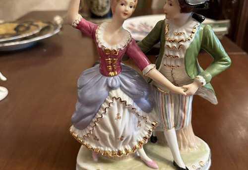 Фарфоровая статуэтка танцующяя пара (германия)
