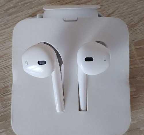 Наушники apple earpods lightning