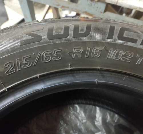 Tigar SUV Ice 215/65 R16