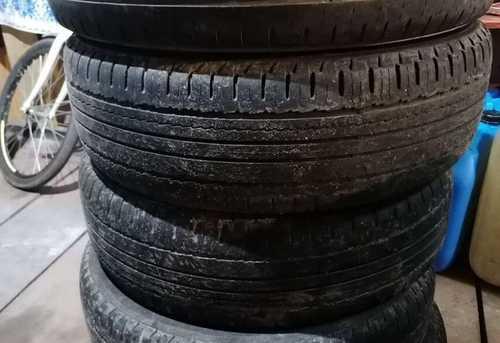 Kumho PorTran KC53 215/70 R16