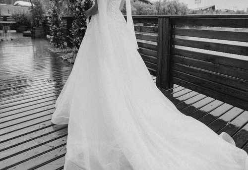 Платье свадебное 44 46