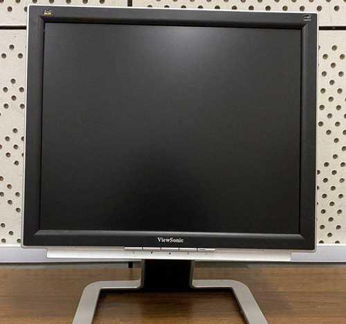 Монитор 19" ViewSonic VX922 (VGA DVI)