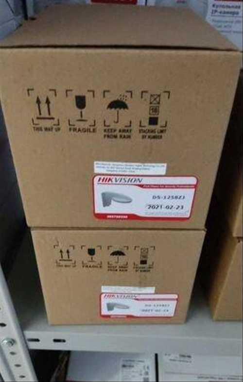 DS-1258ZJ hikvision 2 кронштейна + 2 PoE инжектора