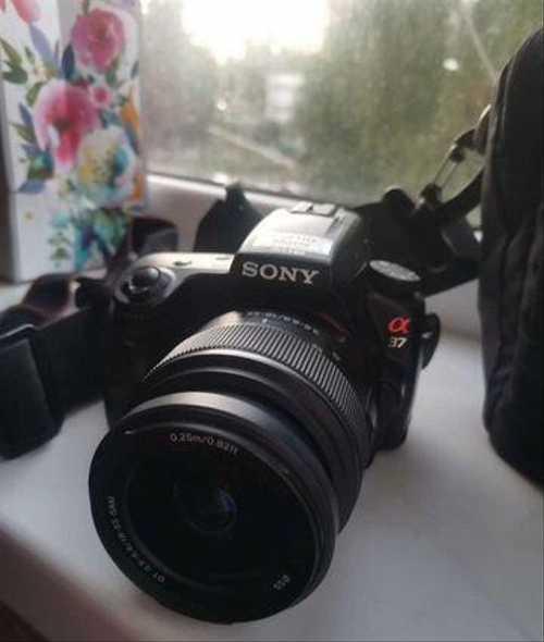 Зеркальный фотоаппарат Sony а37