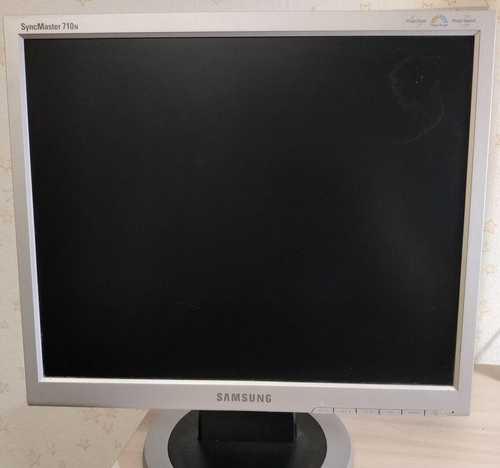 Монитор 17" Samsung SyncMaster 710n