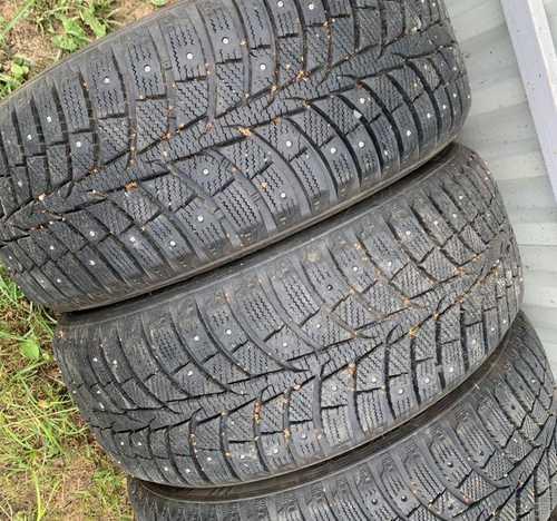 Laufenn G Fit 4S 215/50 R17