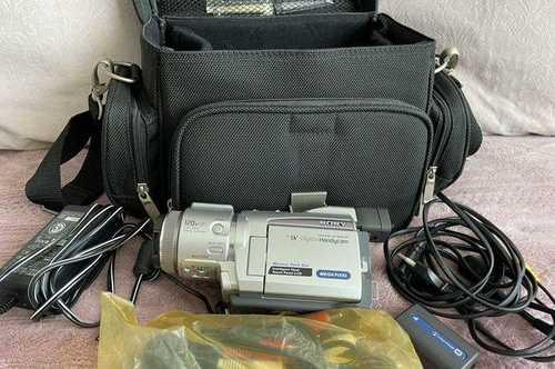 Видеокамера Sony DCR-TRV60E