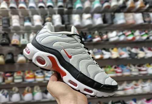 Кроссовки оптом Nike Air Max TN Shox Tailwind