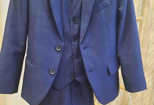Школьный костюм для мальчика синий 128